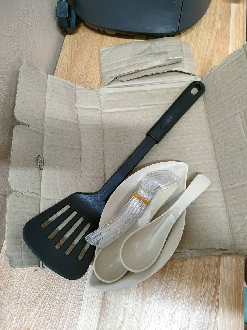 Dĩa Lá Nâu Fataco